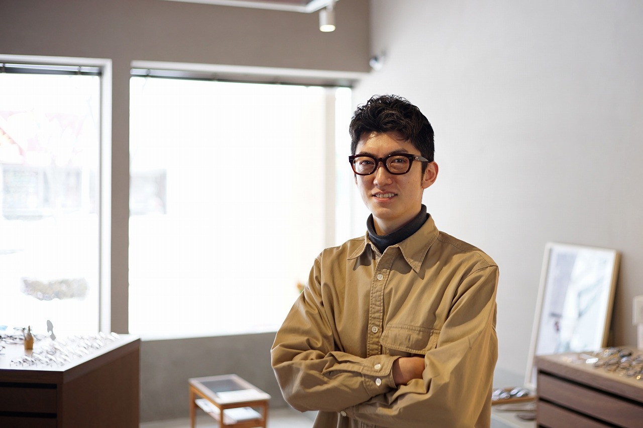 HibiMegane ONLINE SHOP | 【YUICHI TOYAMA.】90年代の雰囲気が漂う"U-146 LCY"